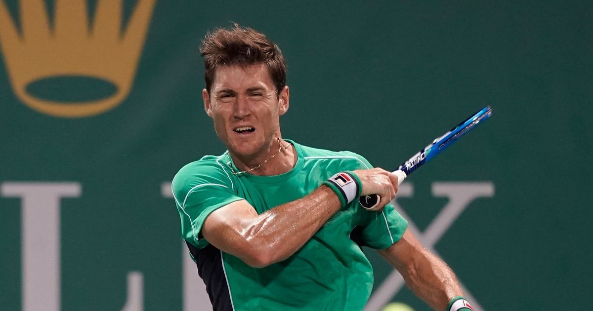 Adrian Andreev v Matthew Ebden