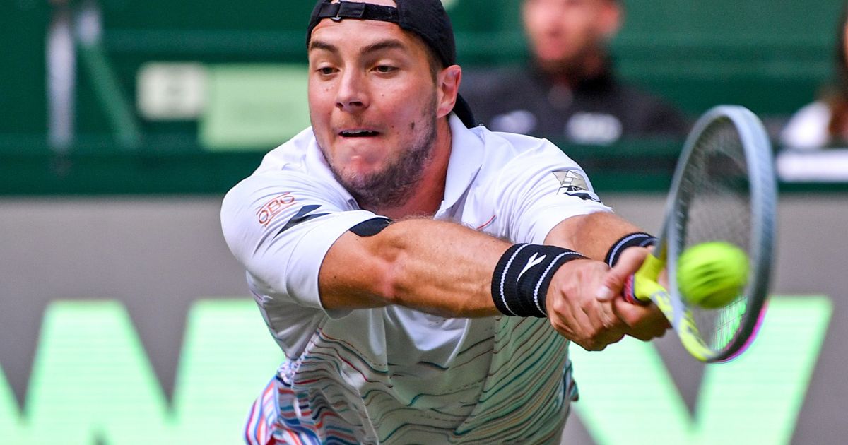 Y. Hanfmann & J. Struff vs D. Brown & D. Stricker