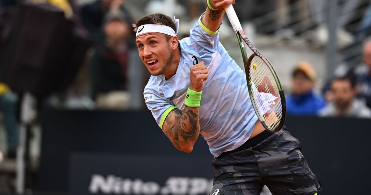 Luca Van Assche vs Alex Molcan - Short Highlights