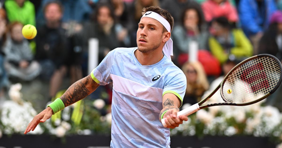 Luca Van Assche vs Alex Molcan Highlights