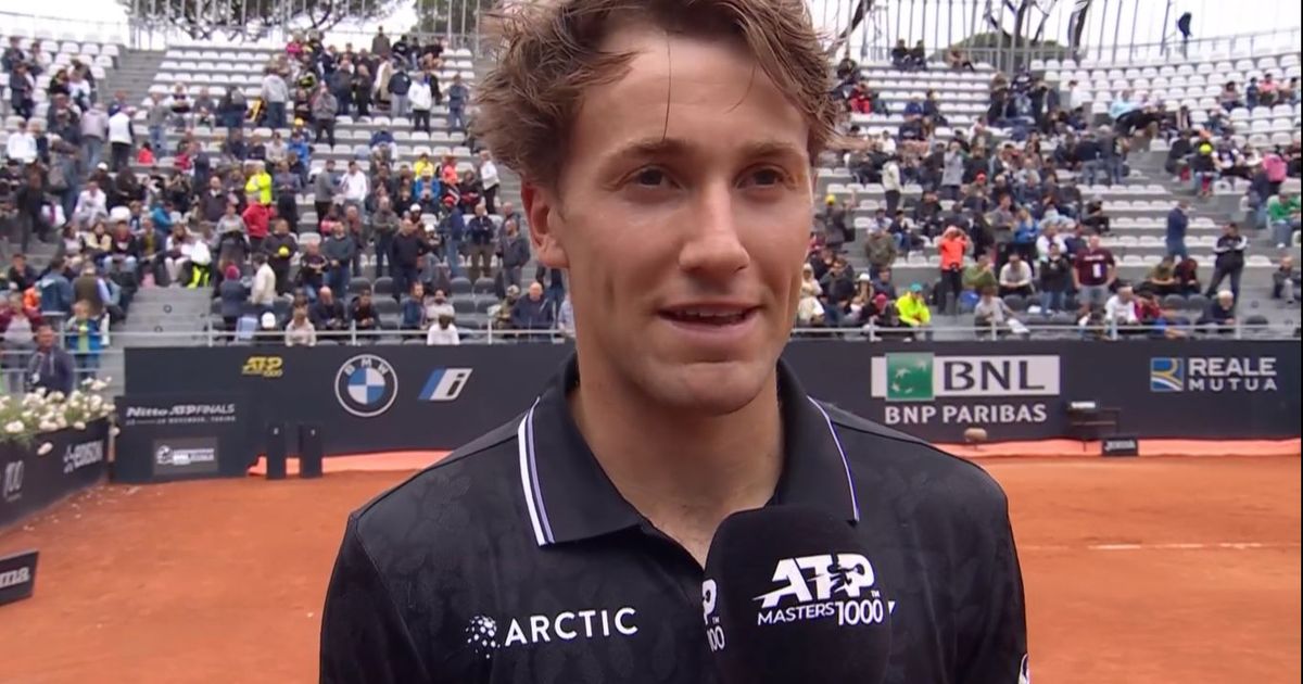 Ruud cruises into QFs