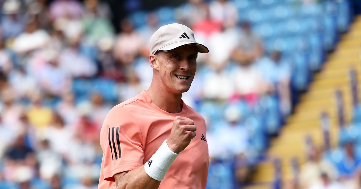 Liam Broady vs Jan Choinski - Short Highlights