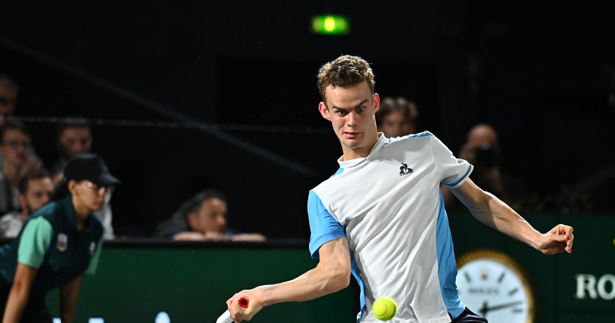 Van Assche turns defence into attack