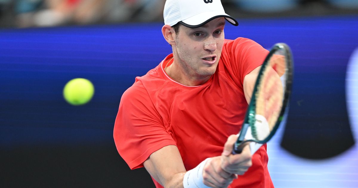 Steven Diez vs Nicolas Jarry - Short Highlights