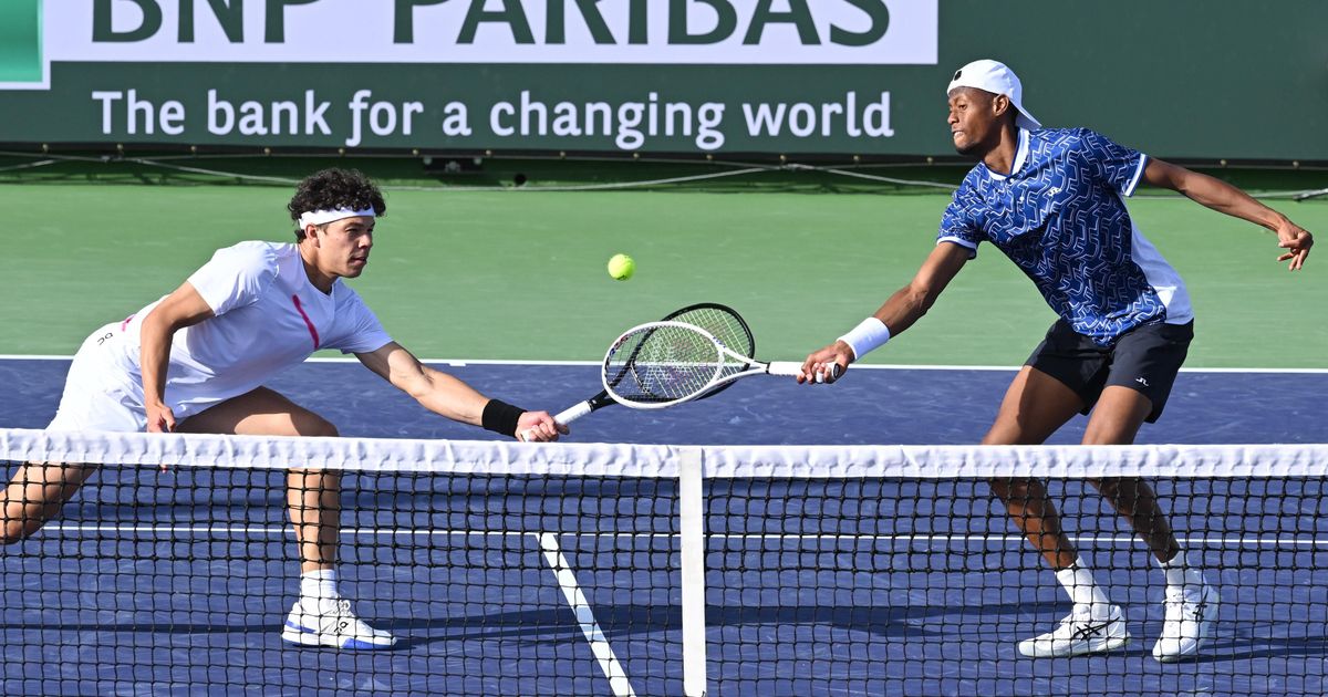 C. Eubanks & B. Shelton vs R. Haase & A. Mies