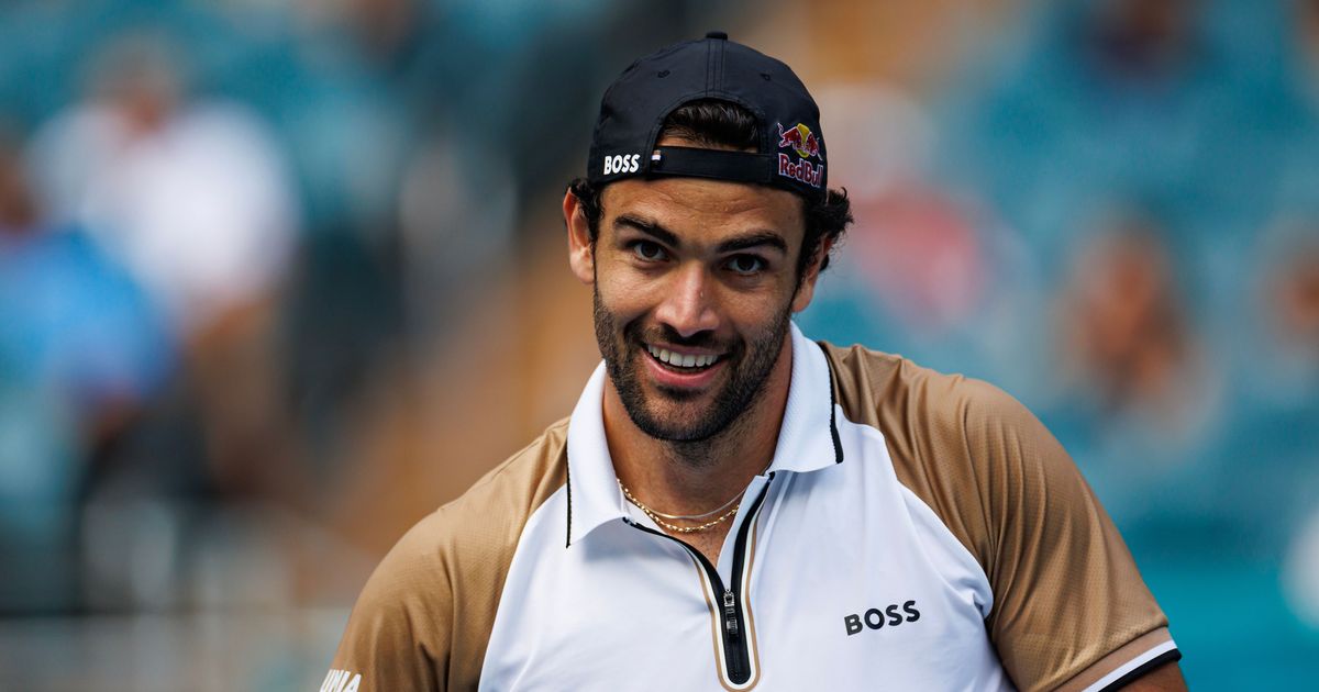 Matteo Berrettini vs James Duckworth - Extended Highlights