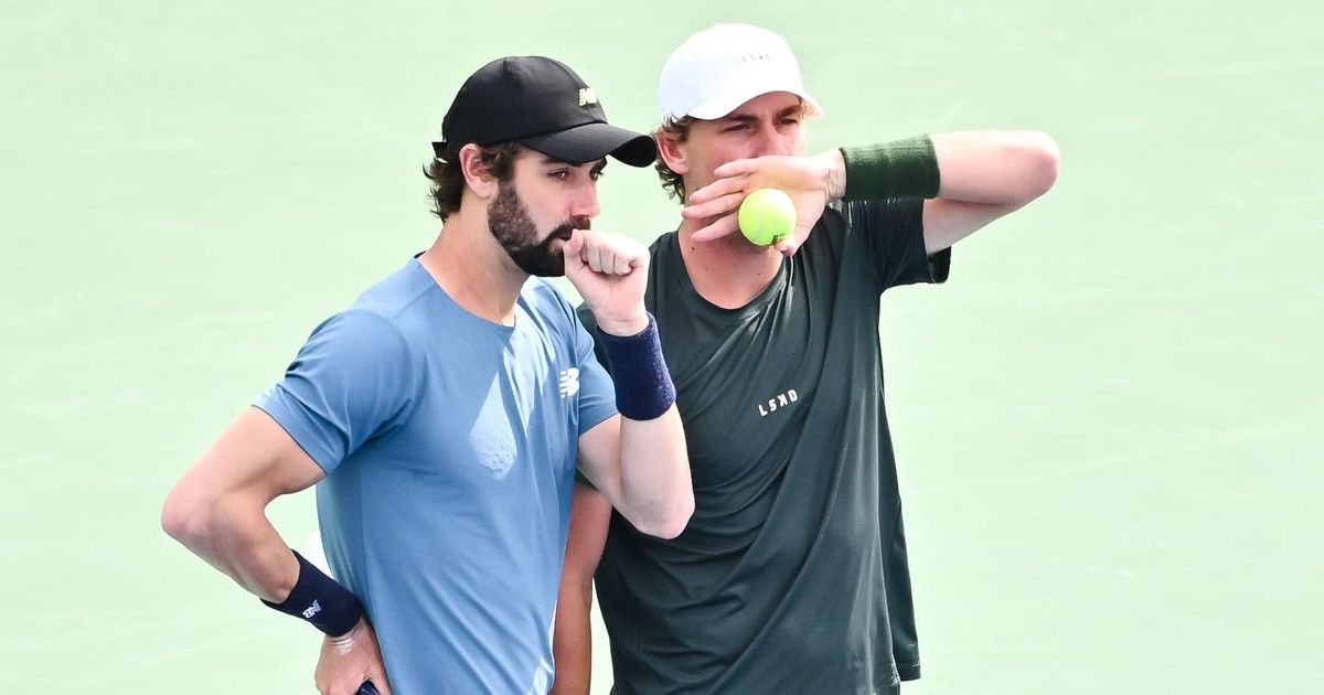 R. Cash & J. Tracy vs M. Purcell & J. Thompson