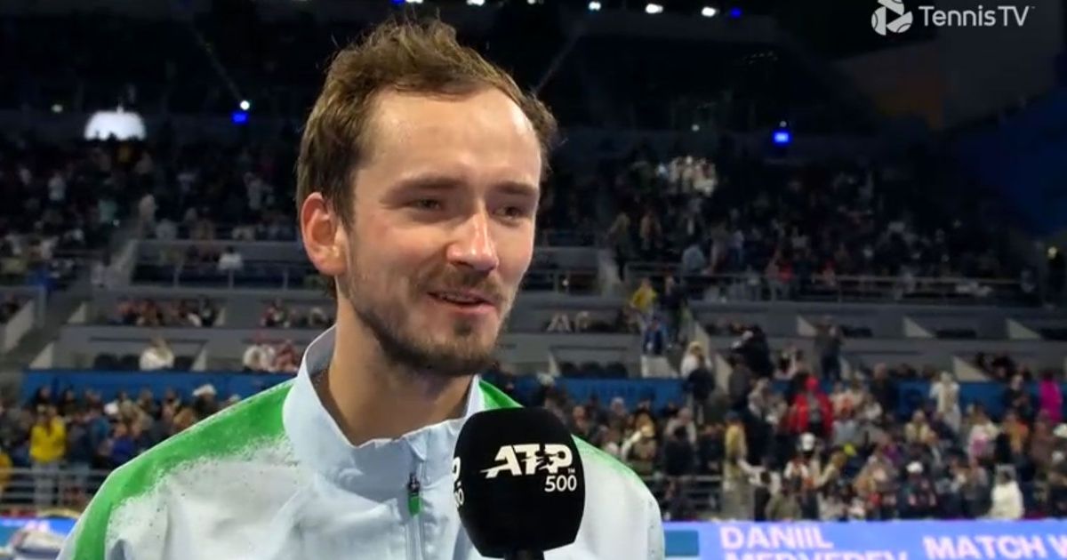 Former champ Medvedev ends Khachanov's Doha reign