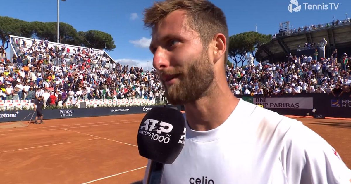 Moutet stuns Rune in epic Rome clash