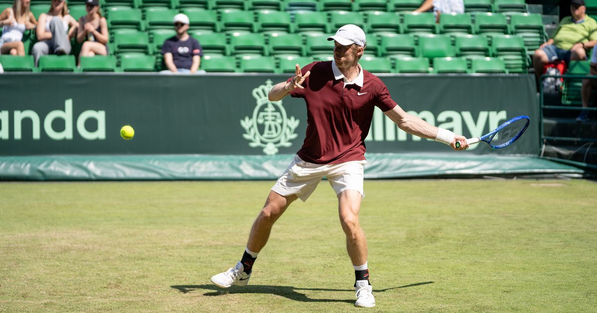 Ugo Humbert vs Denis Shapovalov - Short Highlights