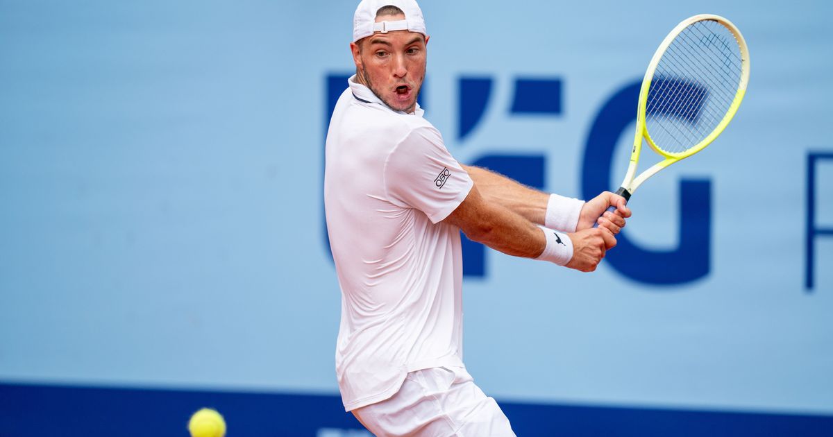 Arthur Cazaux vs Jan-Lennard Struff