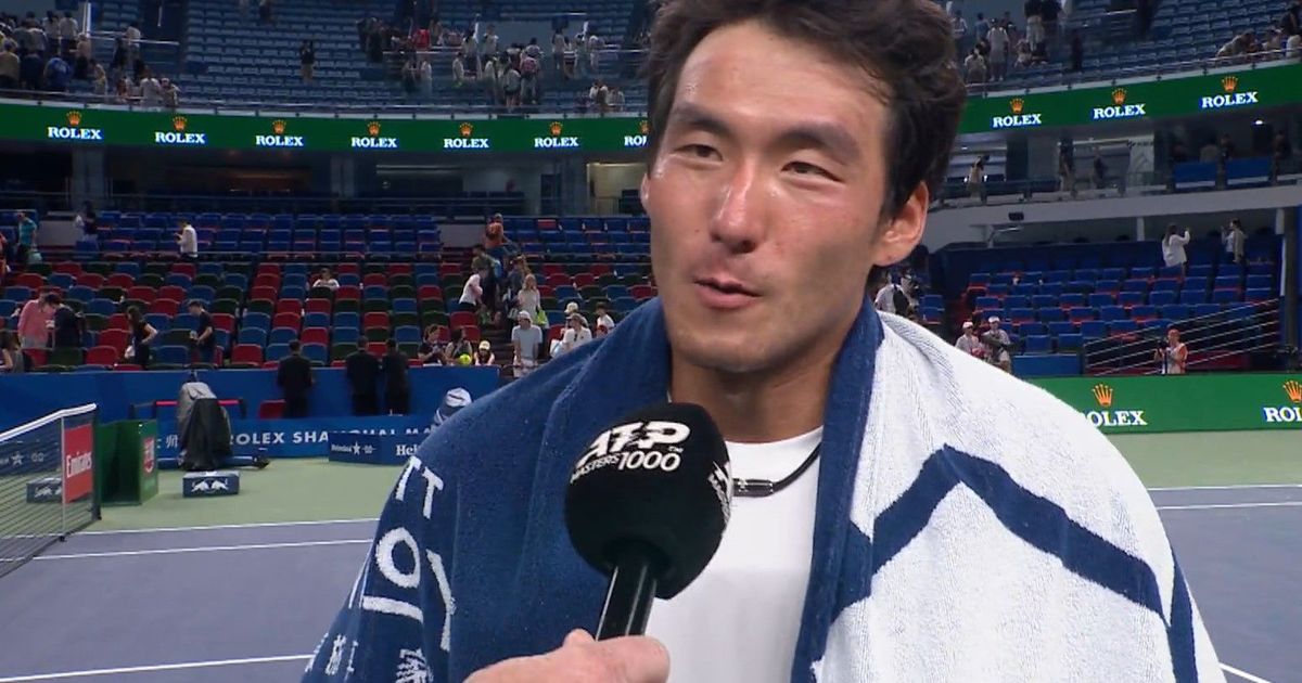 Home hero Bu progresses into second round