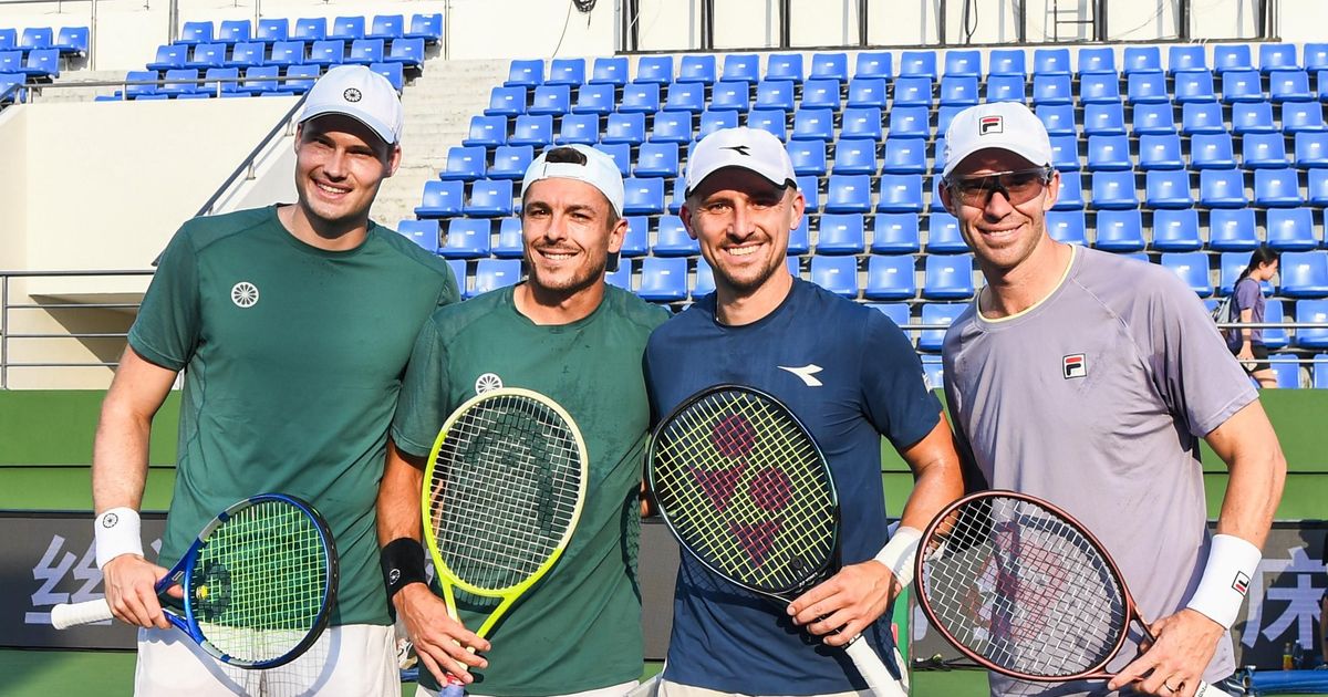 J. Peers & J. Zielinski vs J. Schnaitter & M. Wallner