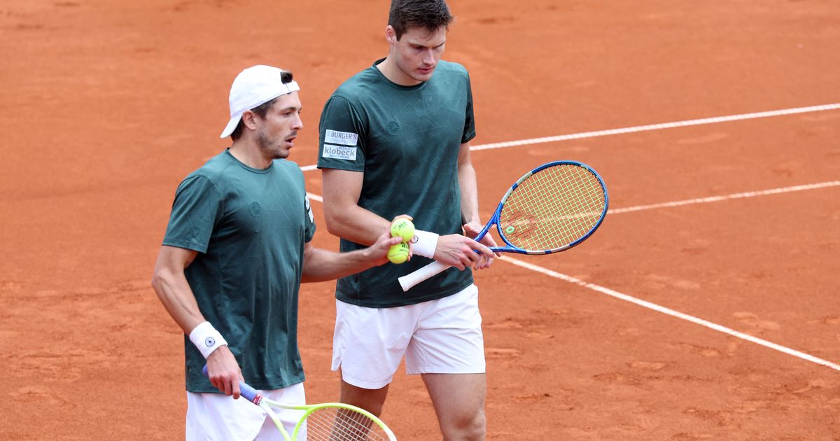 Y. Bhambri & M. Venus vs J. Schnaitter & M. Wallner